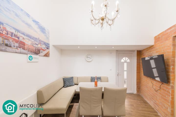 Room 3 Co-living Innovation Hub - Boedapest