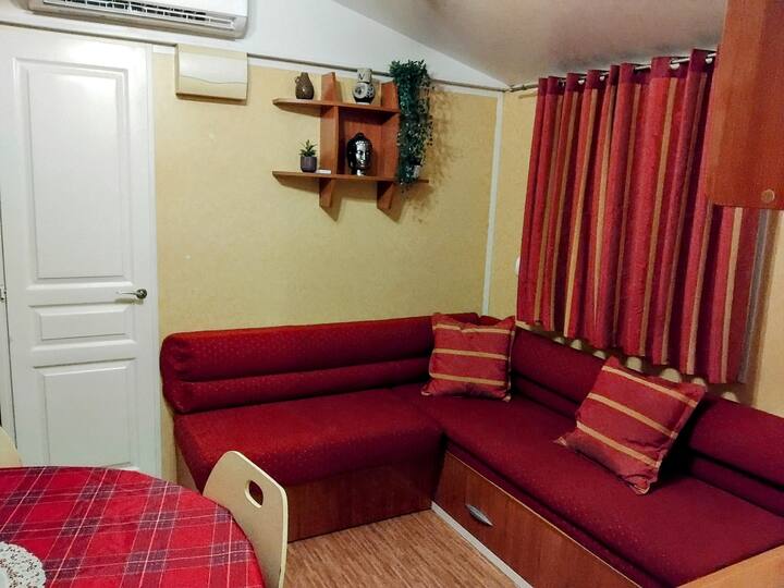 Grand Mobilhome Climatisé Au Lac De Lougratte - Aquitaine