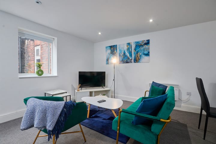 Weekly Stays 40% Off | Wifi - Parking - Sleeps 3! - Leeds
