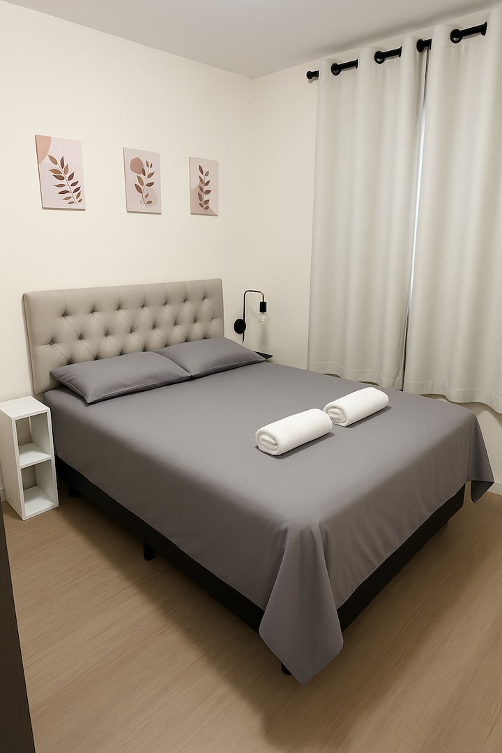 Mov 102b Apto Aconchegante Em Frente Ao Metrô Brás - Liberdade