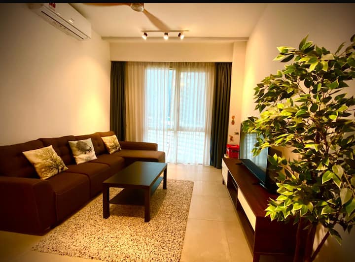 3m Walk To Legoland+cozy 2b2b Wifi+up To 8pax - Jurong East