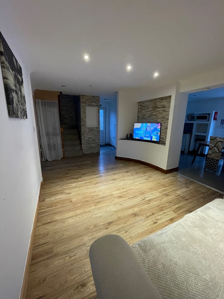 Beautiful, Home Away From Home! - Stevenage