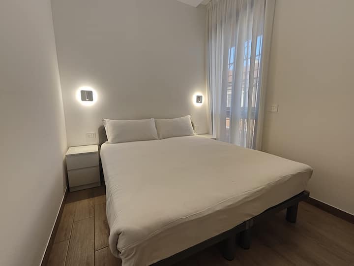 Double Flat Isola/8people/5 Min Garibaldi Station - Milan