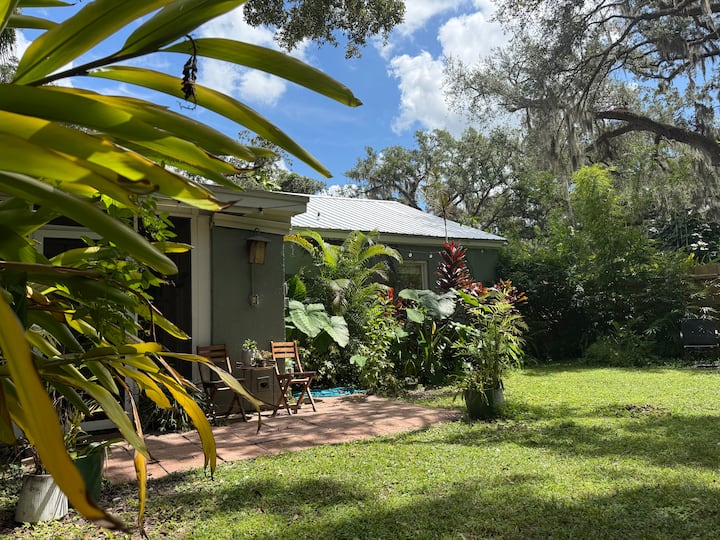 Healing House & Gardens - Tampa