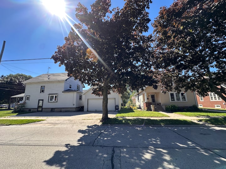 The Hammercate Combo | Be Next Door To Each Other! - Two Rivers, WI