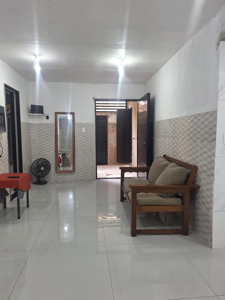 Casa A 500m Da Praia Do Forte, Comércio Próximo - Cabo Frio