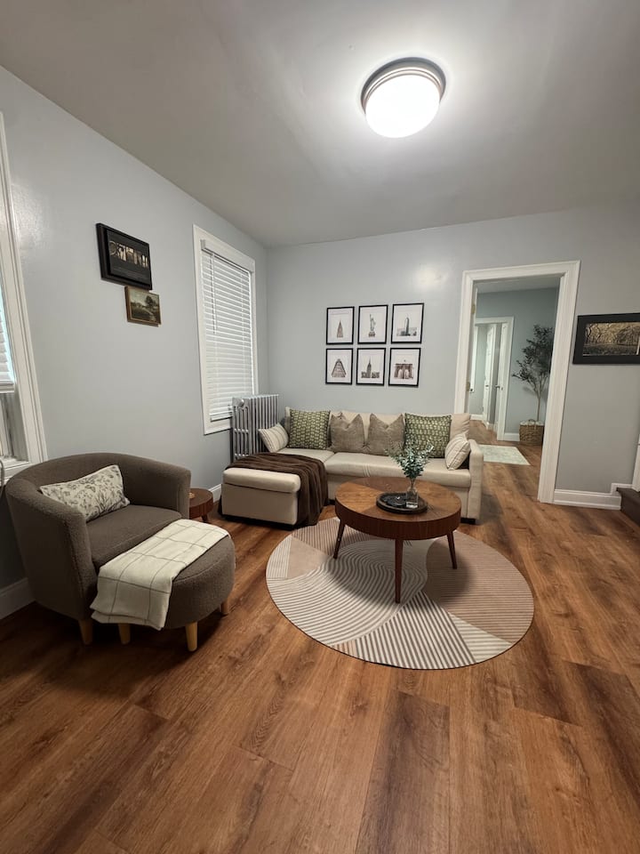 Cozy 2-br Apt Near Jfk – Modern - Queens, NY