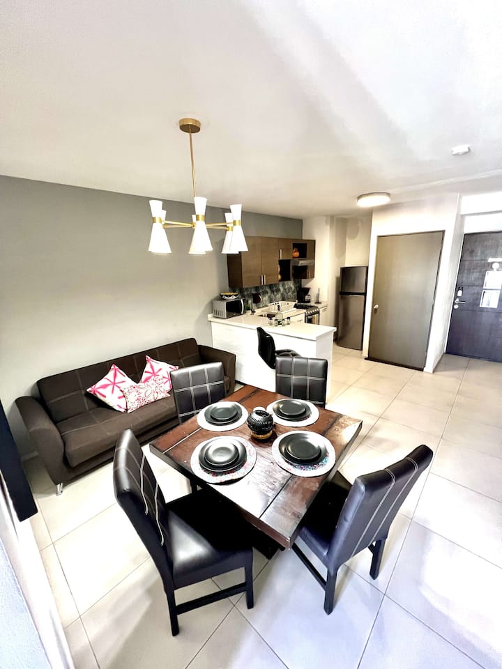 Moderno Departamento Estilo Mexicano En Monterrey - Monterrey