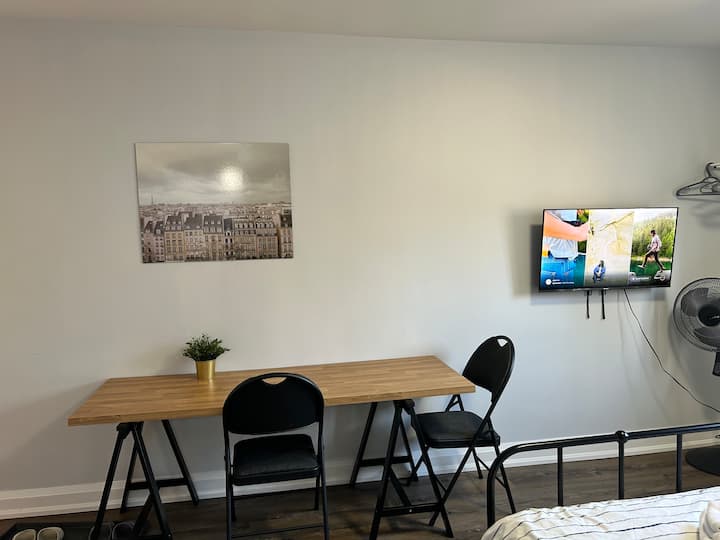 Cozy & Private Studio In Central Toronto - Toronto
