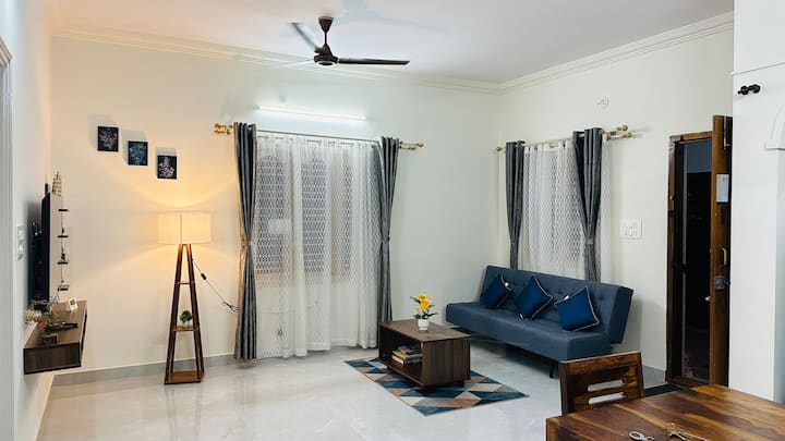 Amazing Nest At Sahakarnagar With Ac - Bangalore