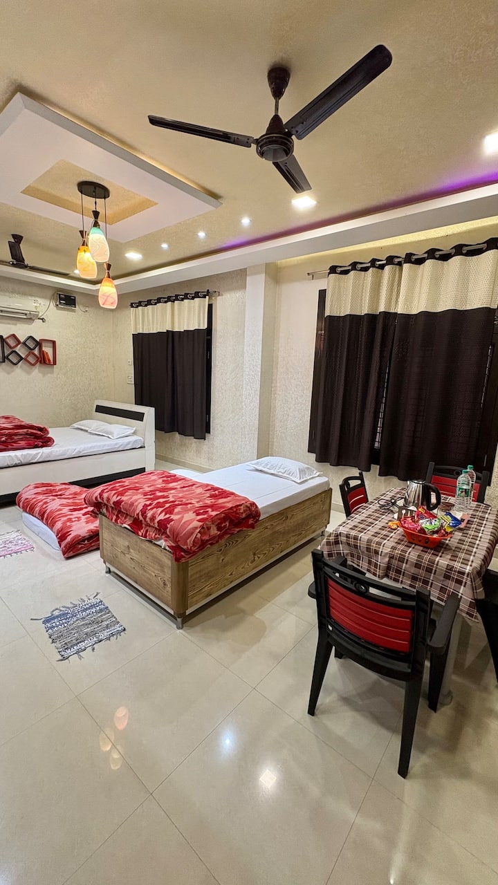 Krishna Kunj : A Luxury Stay - Prayagraj