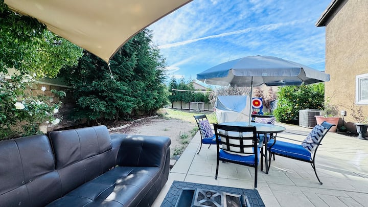 8beds+optional Separate Suite Nearpalms Spring - Banning, CA