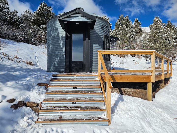 Mountain Top Grain Bin Romantic - Rifle Falls State Park, Rifle