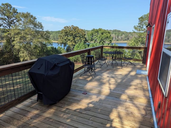 The Red Barn On Duck River - Spring Valley Beach, Blountsville