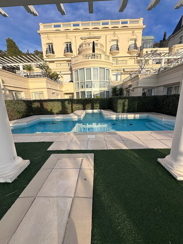 Luxueuse Appart Villa Piscine & Jardin - Nice
