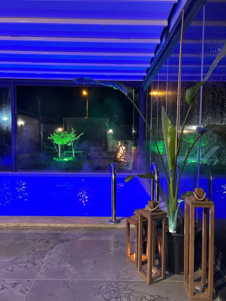 Rûza Sapanca
Kapalı Havuzlu Lüks Villa - Sakarya