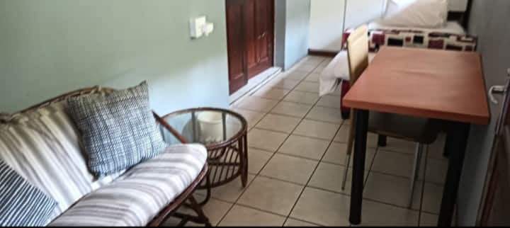 2 Bedroom
& Kitchenette & Pool - Hilton