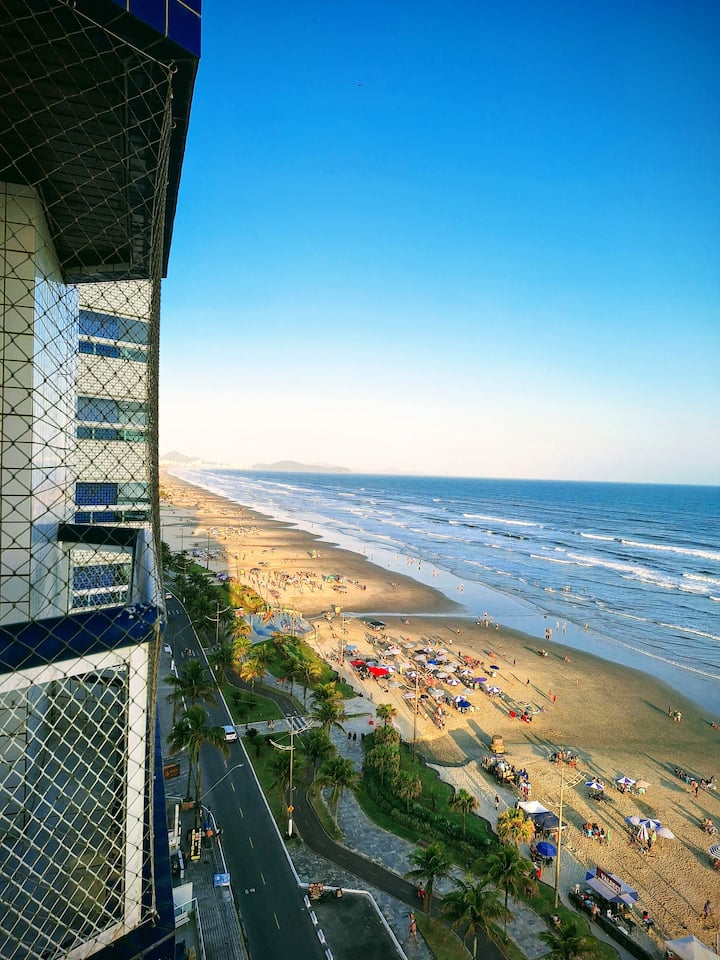 Apto Espaçoso 130mt² Pé Na Areia - Praia Grande