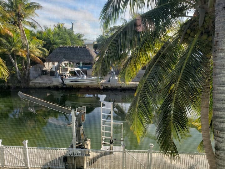 Canal Front Fisherman's Paradise - Big Pine Key, FL