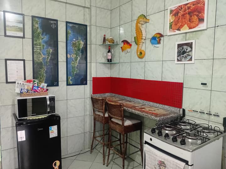 Ap Quádruplo Budget Com Fácil Acesso As 42 Praias - Florianópolis