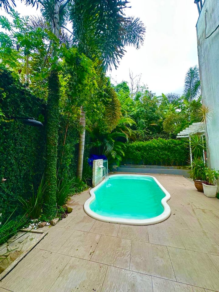 Casa Com Piscina E Sala De Cinema | Alto Padrão - Rio de Janeiro