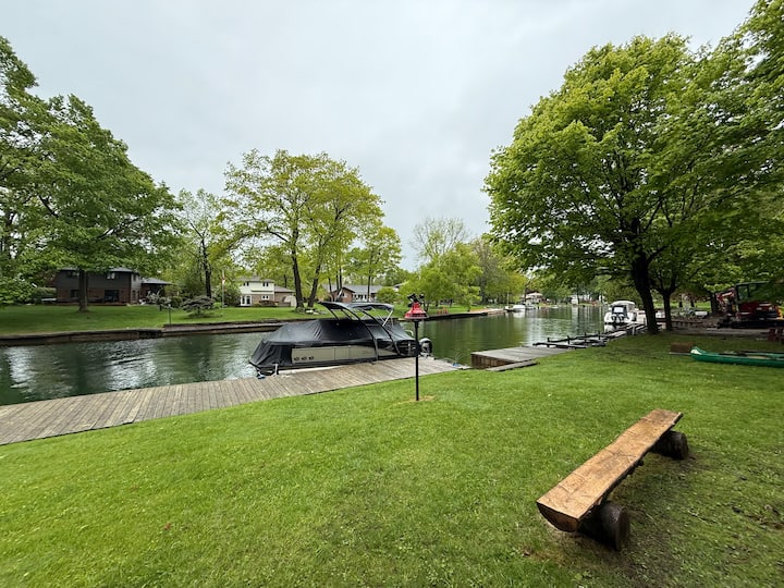 Cottage On The Canal/lake - Orillia