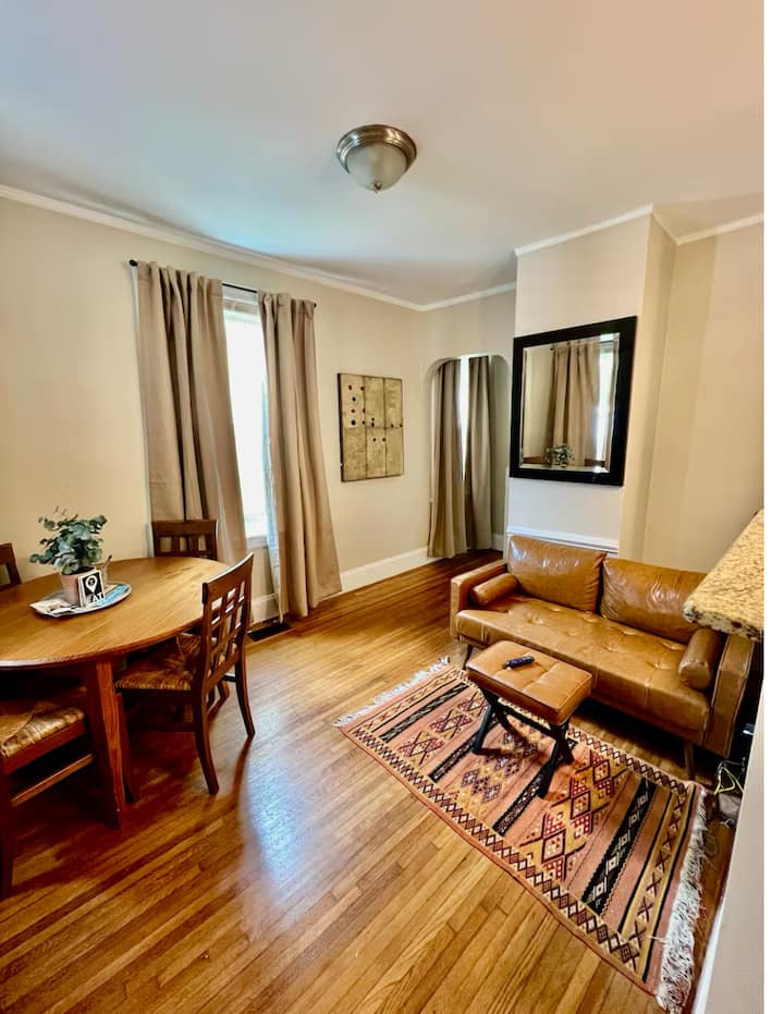 Cozy Charlotte Home - Charlotte, NC