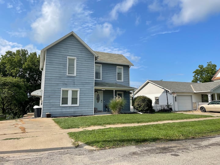 Downtown Bungalow - Maryville, MO