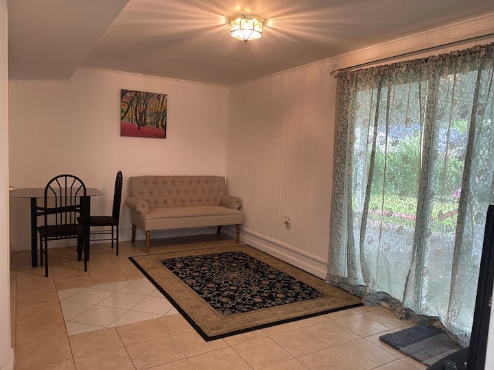 Beautiful Entire Lower Level Of House - 3 Bedrooms - Woodbridge, VA