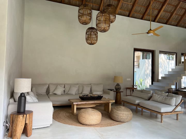 Espaciosa Casa Con Playa Privada - Chacala