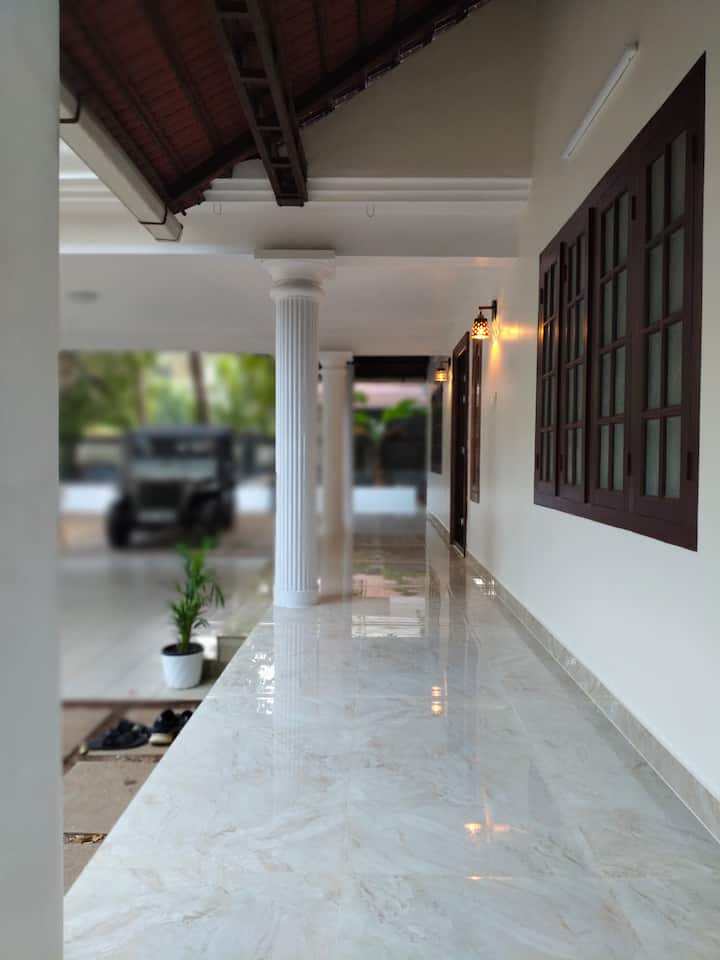 Sr Nest - Peringavu - Thrissur