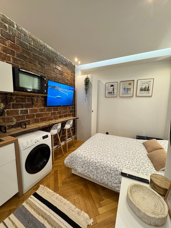 Studio Paris 13 - Juste En Face Du Metro Nationale - Paris