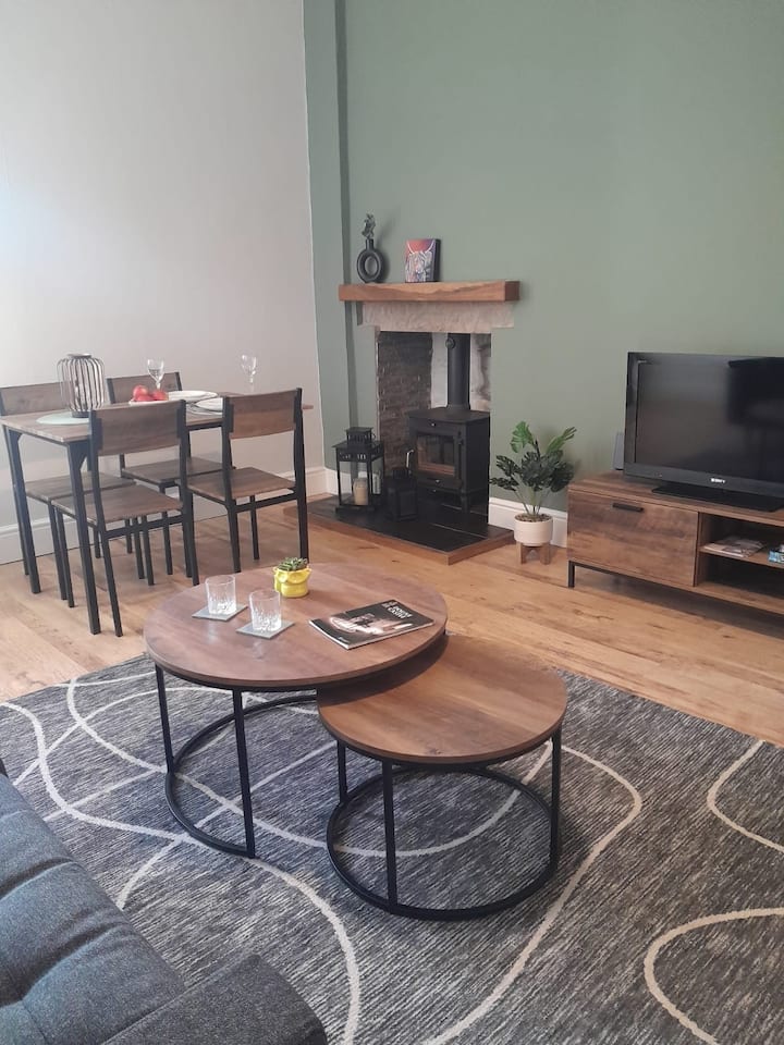 Doune
Outlander Apartment 3 - カランダー