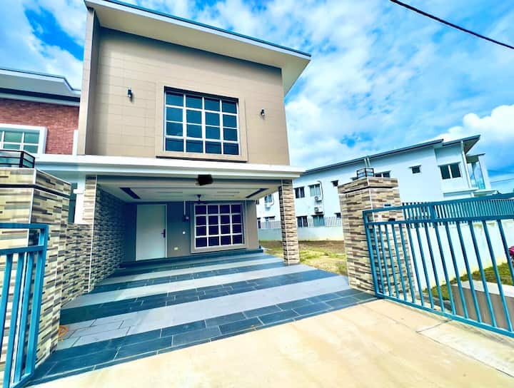 Centre Homestay @ Kulai (Up To 10 Pax) - Kulai