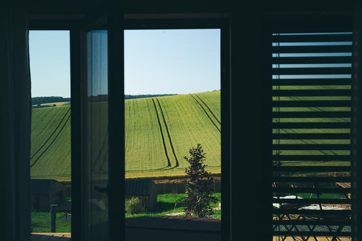 Ostara Ecolodge & Spa Face Aux Champs - France