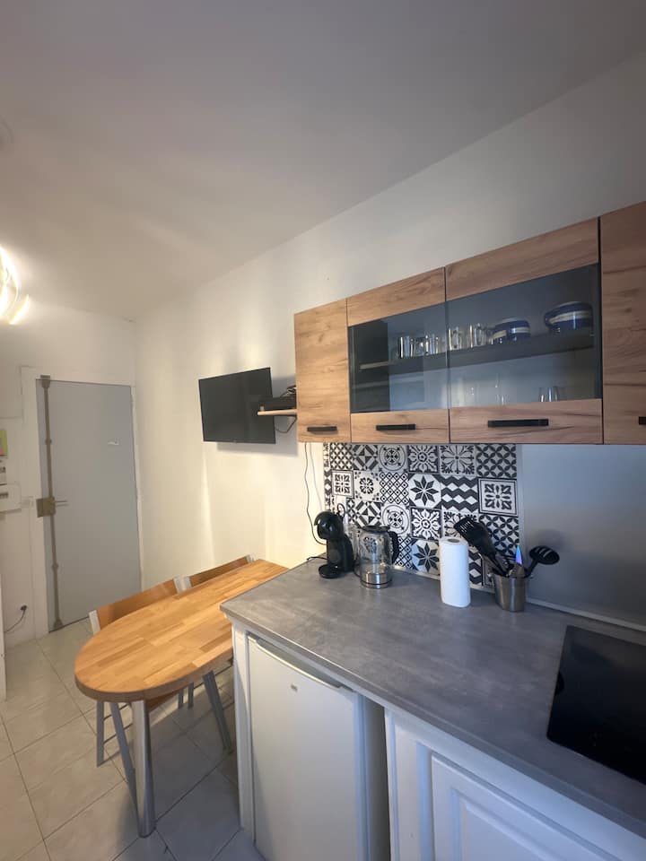 Charmant Studio De 16m Aux Lilas - Les Lilas