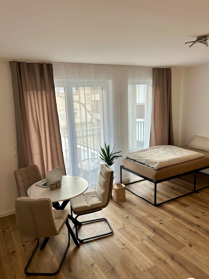 Neubau-apartment / Zentral, Hell, Balkon - Paderborn