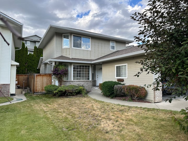 Cosy Bungalow - Kamloops