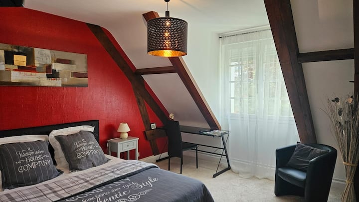 3 Chambres à L'étage Avec Kitchenette Et Sdb - Loches