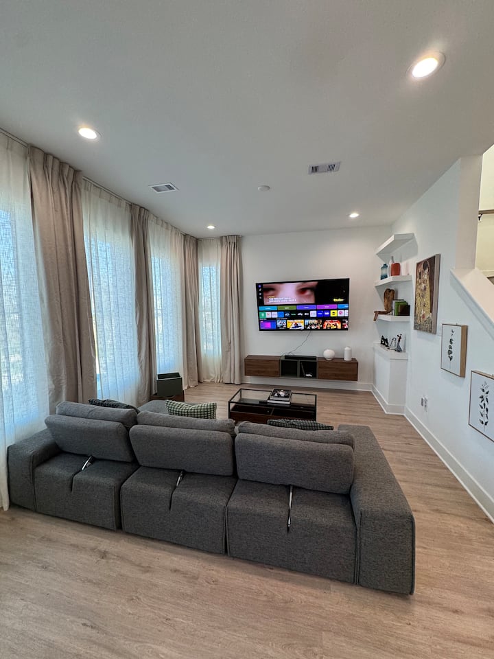 4br Near Downtown  Sleeps 12  Garage Parkin - Houston, TX