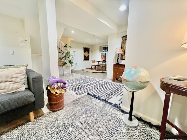 Cozy Apt. In Walkable Petworth - Downtown, DC