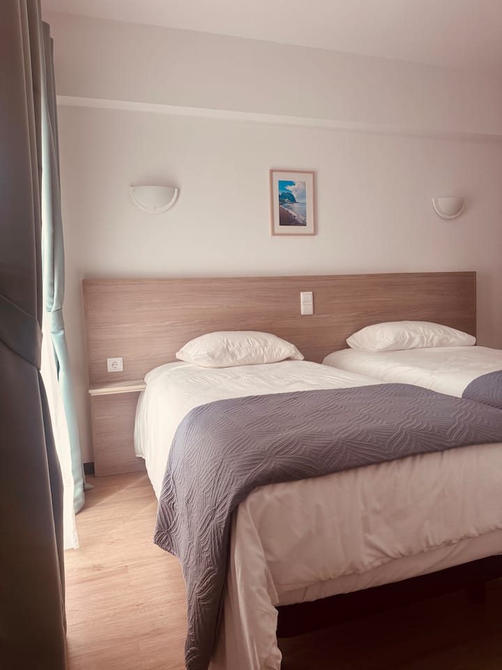 Quarto Duplo/suite - Madeira