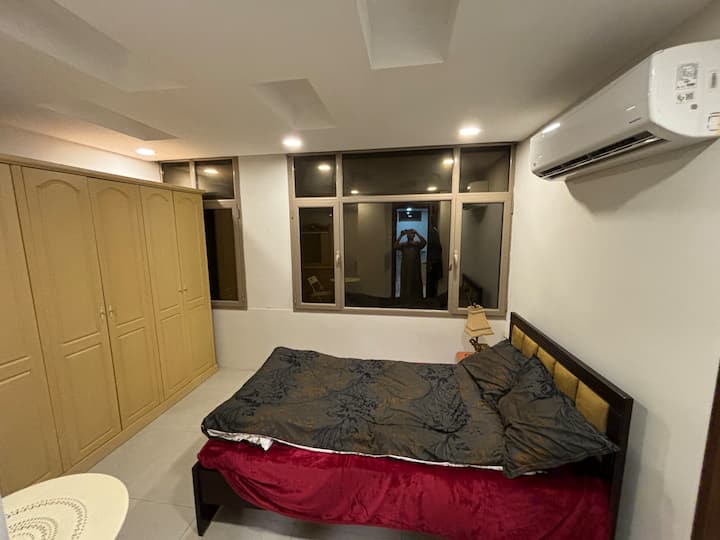 Chic Room In Seef, Steps To Sea - 바레인