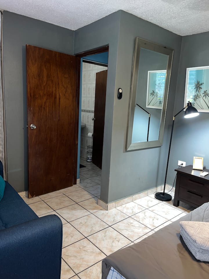 C@sita Paseo Dorado @ Levittown Apt 1 - Levittown