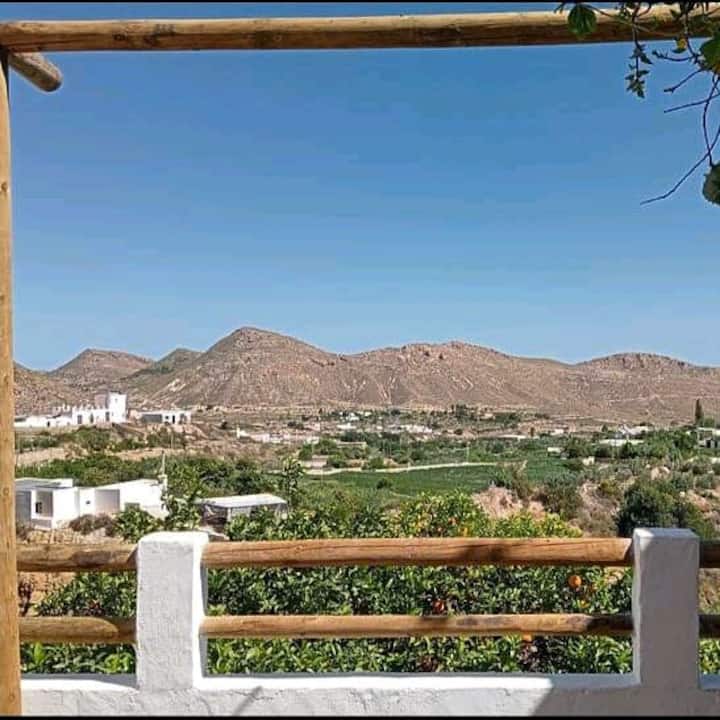 La Casa Y La Cueva De Carlos - Níjar