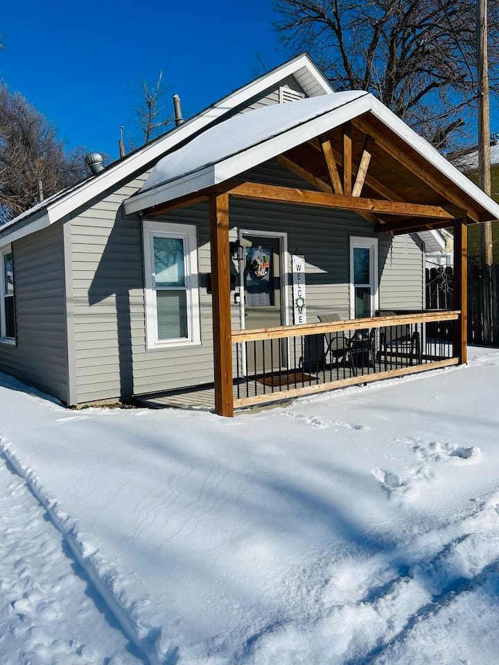 Home In Mcpherson - Lake Inman, KS