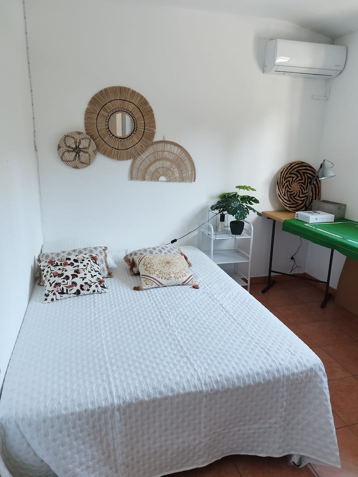 Chambre Cosy, Sdb Privée - Saint-Gilles les Bains