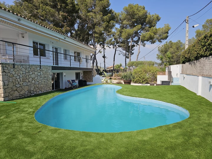 La Casa Delviga - Azul - Vilafranca del Penedès