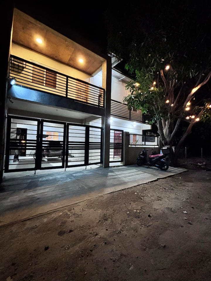 Exclusive Home - Calatagan
