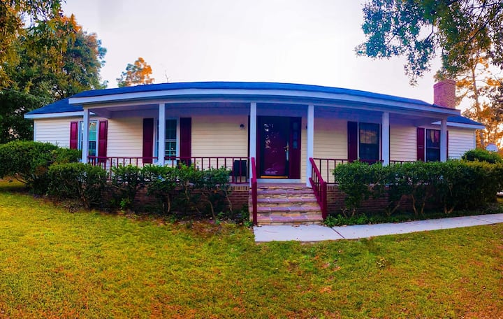 Beautiful Ranch Style Home - Columbia, SC